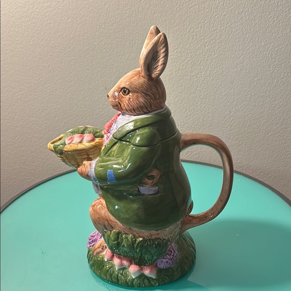 Haldon Group | Holiday | Vintage Haldon Group Easter Peter Rabbit ...